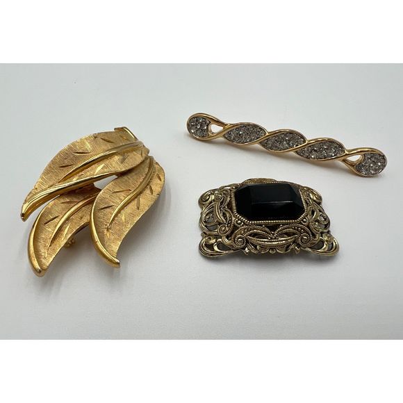 Trifari | Jewelry | Vintage Lot Of 3 Brooches Pins Signed Trifari Gold ...